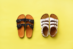 How To Style Slides and Sandals For Men (Outfit Ideas and Tips) - What ...